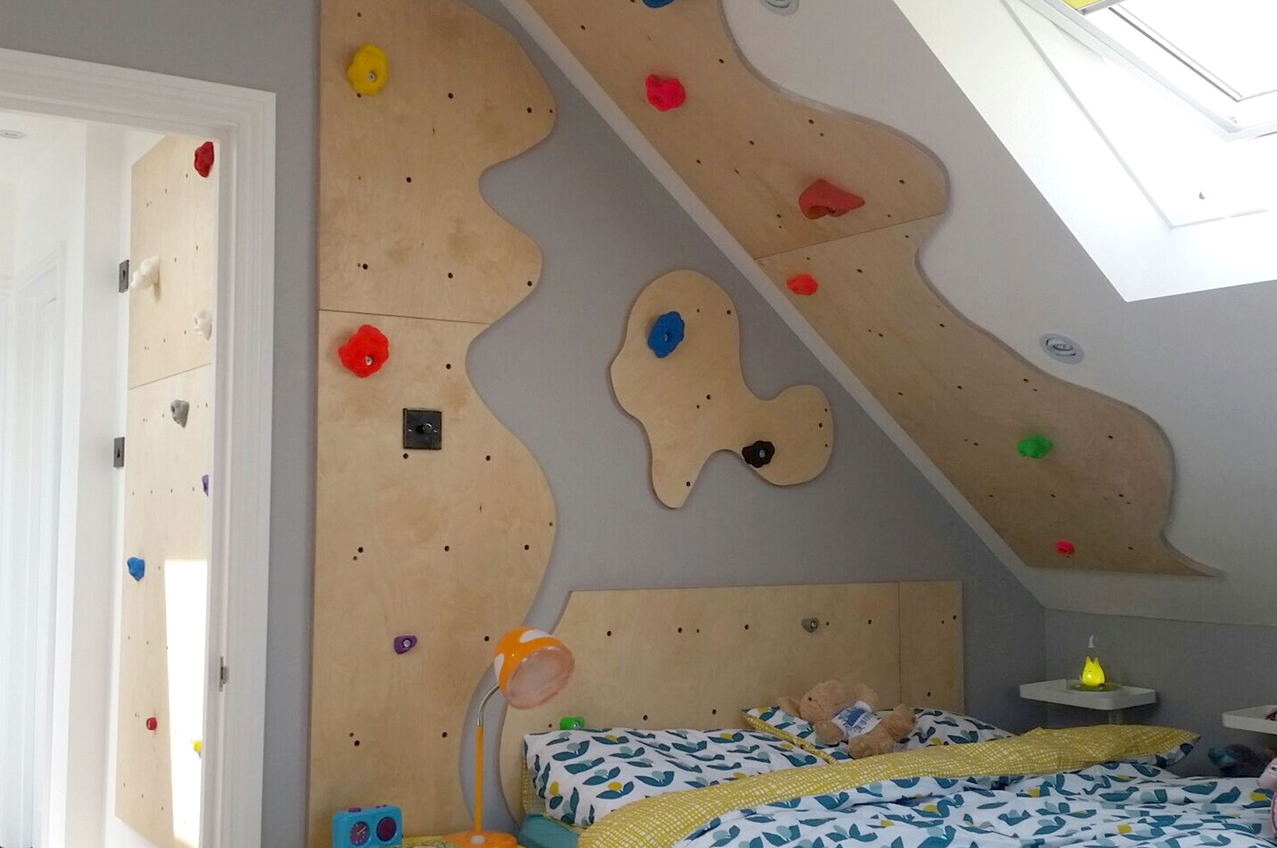 Bedroom climbing wall - Climb a Wall